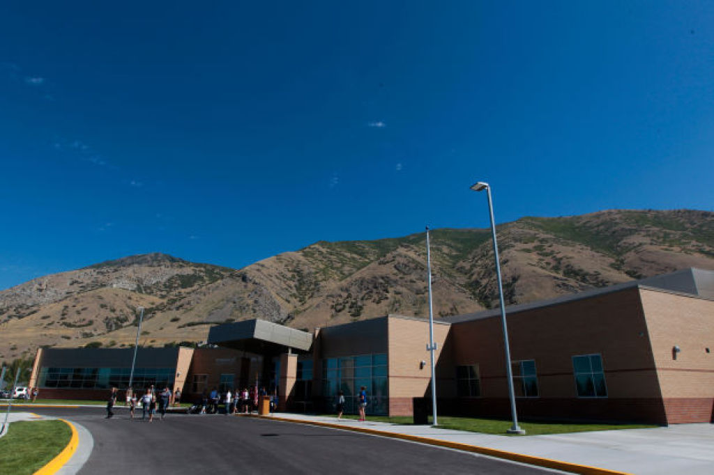 Springville student placed in custody after allegedly making threats of ...